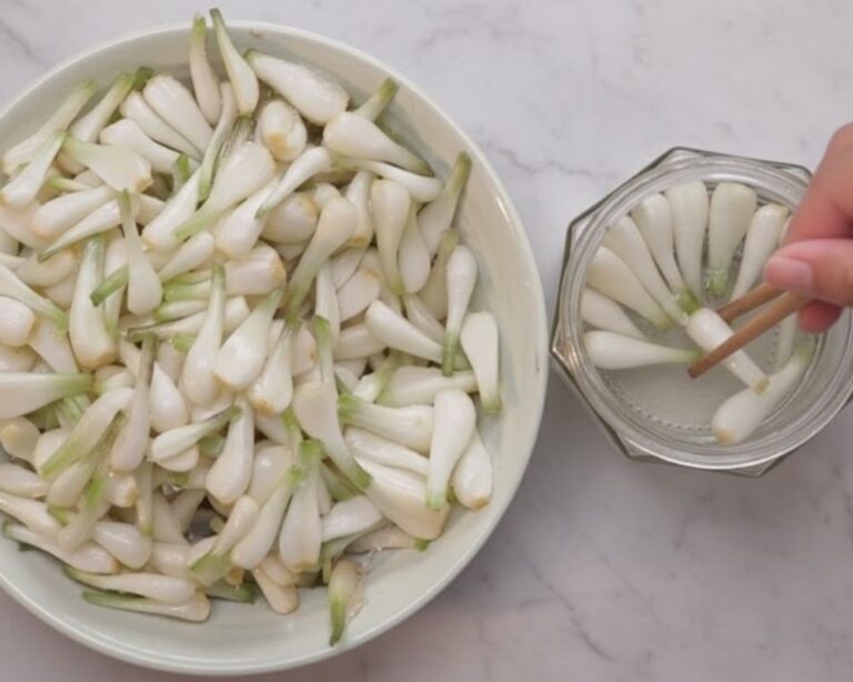 Mẹo cắt rễ kiệu cực khéo, trắng tinh khôi - Tin tức